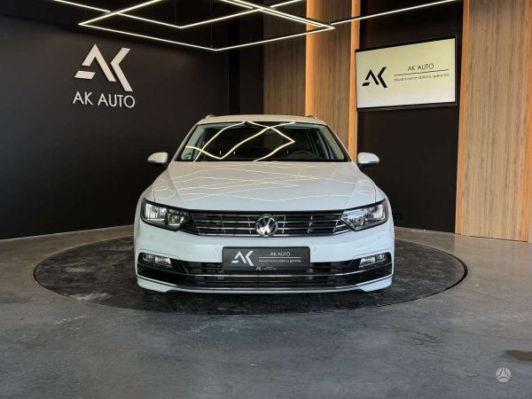 Balts Volkswagen Passat 2017 Kauņa, ar dzinēja tilpumu 1.40 L un nobraukumu 156 tūkst. km par 11690 €, foto 4 vietnē AUTOMOTO.COM.LV