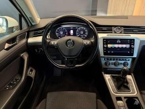 Balts Volkswagen Passat 2017 Kauņa, ar dzinēja tilpumu 1.40 L un nobraukumu 156 tūkst. km par 11690 €, foto 15 vietnē AUTOMOTO.COM.LV