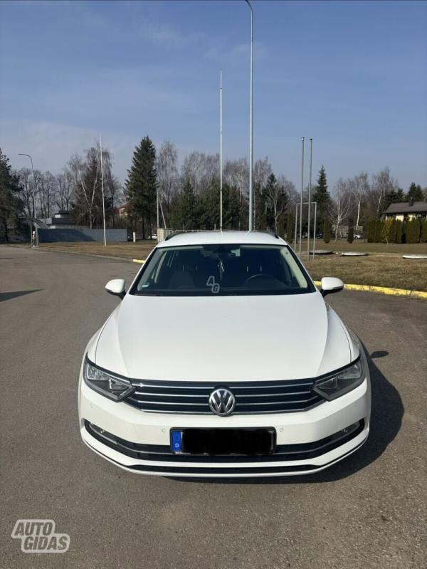 White Volkswagen Passat 2017 in Marijampole, with an engine capacity of 2.00 L and mileage of 280 thousand km for 7900 €, photo 3 on AUTOMOTO.COM.LV