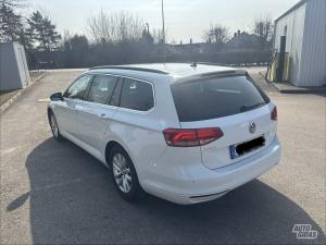 White Volkswagen Passat 2017 in Marijampole, with an engine capacity of 2.00 L and mileage of 280 thousand km for 7900 €, photo 6 on AUTOMOTO.COM.LV