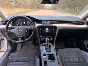 White Volkswagen Passat 2017 in Tallinn, with an engine capacity of 1.40 L and mileage of 203 thousand km for 17800 €, photo 10 on AUTOMOTO.COM.LV