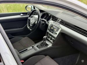 Balts Volkswagen Passat 2017 Vilkaviškis, ar dzinēja tilpumu 1.97 L un nobraukumu 265 tūkst. km par 9200 €, foto 18 vietnē AUTOMOTO.COM.LV