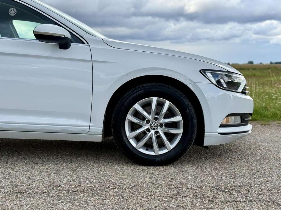 Balts Volkswagen Passat 2017 Šauļi, ar dzinēja tilpumu 1.97 L un nobraukumu 265 tūkst. km par 8900 €, foto 8 vietnē AUTOMOTO.COM.LV