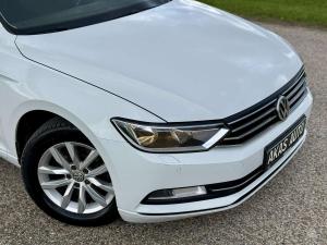 Balts Volkswagen Passat 2017 Šauļi, ar dzinēja tilpumu 1.97 L un nobraukumu 265 tūkst. km par 8900 €, foto 9 vietnē AUTOMOTO.COM.LV
