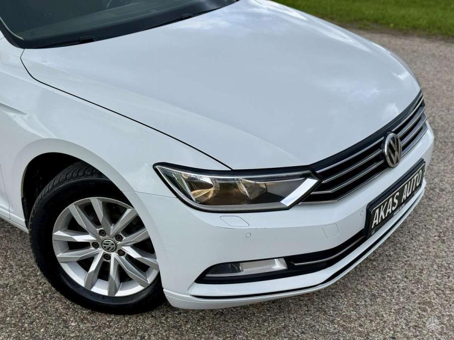 Balts Volkswagen Passat 2017 Šauļi, ar dzinēja tilpumu 1.97 L un nobraukumu 265 tūkst. km par 8900 €, foto 9 vietnē AUTOMOTO.COM.LV