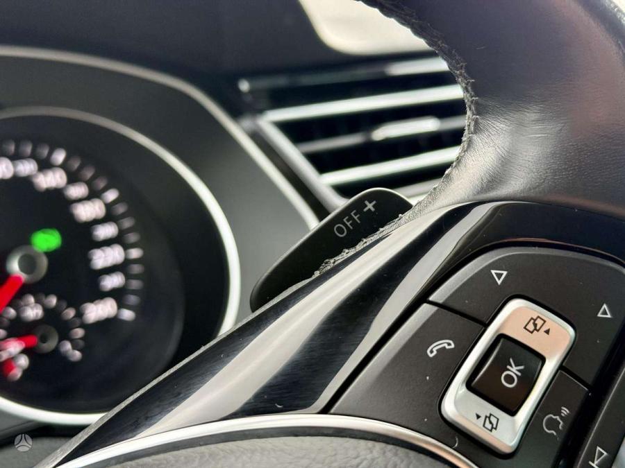 Balts Volkswagen Passat 2017 Šauļi, ar dzinēja tilpumu 1.97 L un nobraukumu 265 tūkst. km par 8900 €, foto 16 vietnē AUTOMOTO.COM.LV