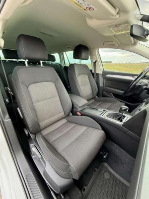 Balts Volkswagen Passat 2017 Šauļi, ar dzinēja tilpumu 1.97 L un nobraukumu 265 tūkst. km par 8900 €, foto 19 vietnē AUTOMOTO.COM.LV