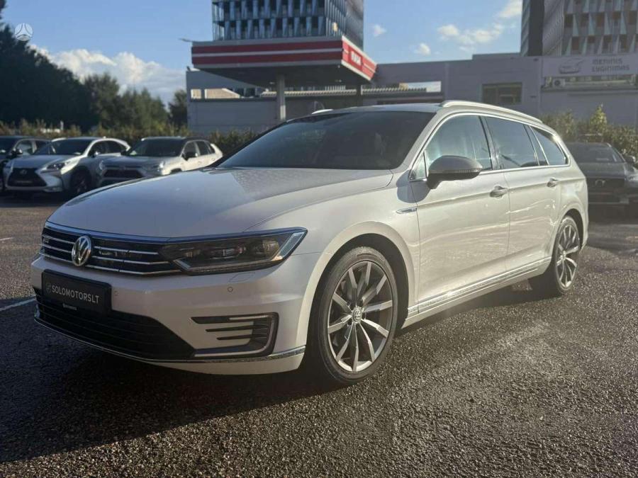 Balts Volkswagen Passat 2017 Viļņa, ar dzinēja tilpumu 1.40 L un nobraukumu 197 tūkst. km par 10550 €, foto 4 vietnē AUTOMOTO.COM.LV
