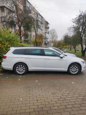 Balts Volkswagen Passat 2018 Kauņa, ar dzinēja tilpumu 1.50 L un nobraukumu 118 tūkst. km par 12500 €, foto 3 vietnē AUTOMOTO.COM.LV
