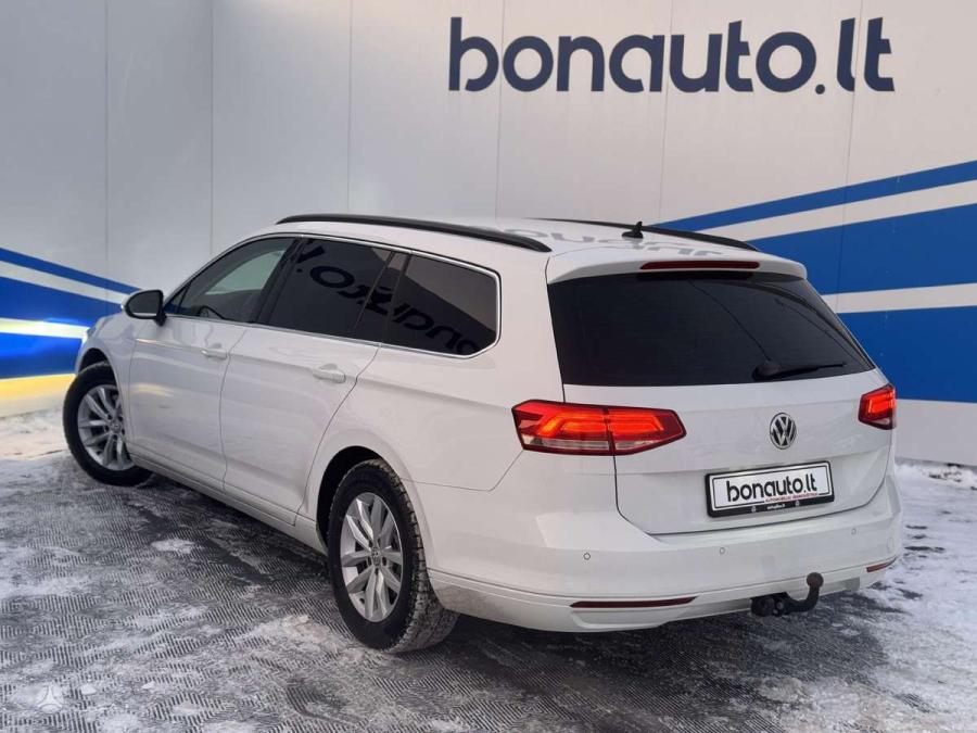 Balts Volkswagen Passat 2018 Kauņa, ar dzinēja tilpumu 1.60 L un nobraukumu 289 tūkst. km par 10950 €, foto 4 vietnē AUTOMOTO.COM.LV