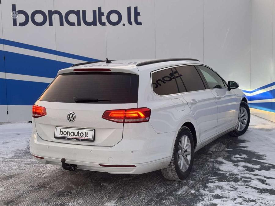 Balts Volkswagen Passat 2018 Kauņa, ar dzinēja tilpumu 1.60 L un nobraukumu 289 tūkst. km par 10950 €, foto 3 vietnē AUTOMOTO.COM.LV