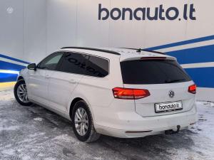 Balts Volkswagen Passat 2018 Kauņa, ar dzinēja tilpumu 1.60 L un nobraukumu 289 tūkst. km par 10950 €, foto 4 vietnē AUTOMOTO.COM.LV
