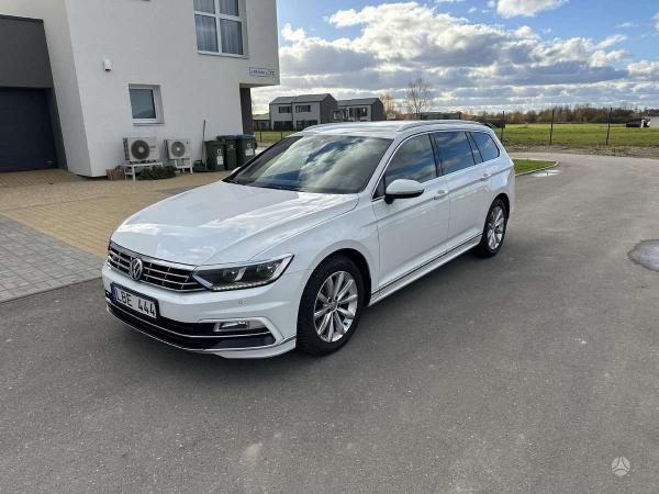 Balts Volkswagen Passat 2018 Kauņa, ar dzinēja tilpumu 1.97 L un nobraukumu 270 tūkst. km par 13999 €, foto 1 vietnē AUTOMOTO.COM.LV