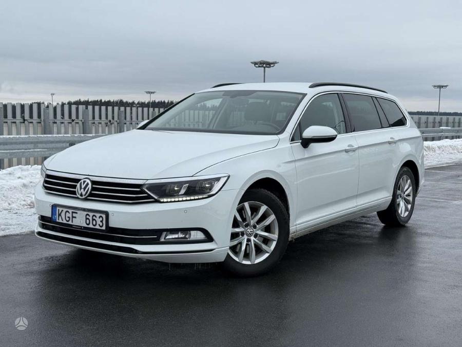 White Volkswagen Passat 2018 in Vilnius, with an engine capacity of 1.40 L and mileage of 216 thousand km for 12900 €, photo 1 on AUTOMOTO.COM.LV
