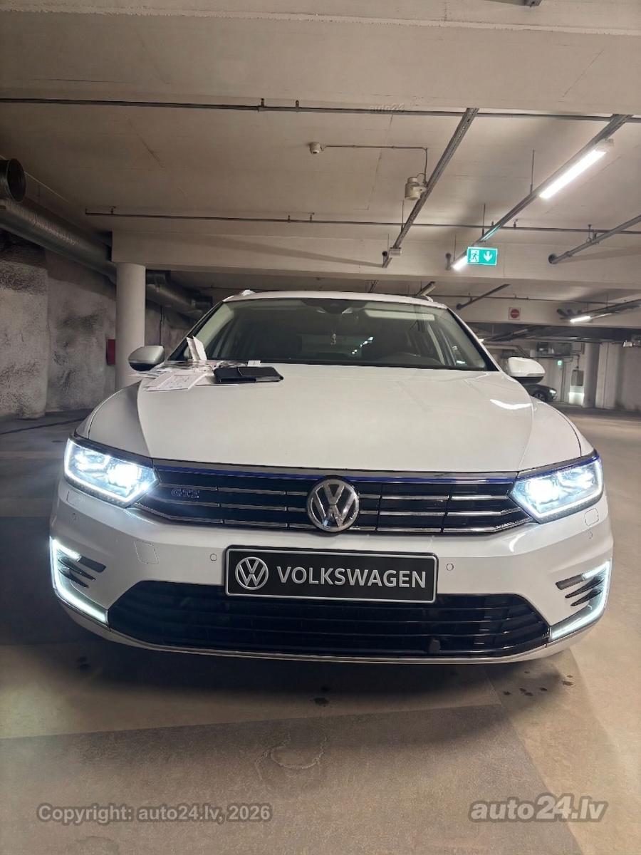 Balts Volkswagen Passat 2018 Tallina, ar dzinēja tilpumu 1.40 L un nobraukumu 173 tūkst. km par 15000 €, foto 1 vietnē AUTOMOTO.COM.LV