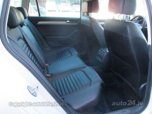 White Volkswagen Passat 2018 in Tartu, with an engine capacity of 2.00 L and mileage of 150 thousand km for 18590 €, photo 8 on AUTOMOTO.COM.LV