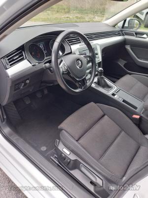 White Volkswagen Passat 2018 in Viljandi, with an engine capacity of 1.60 L and mileage of 132 thousand km for 13900 €, photo 12 on AUTOMOTO.COM.LV