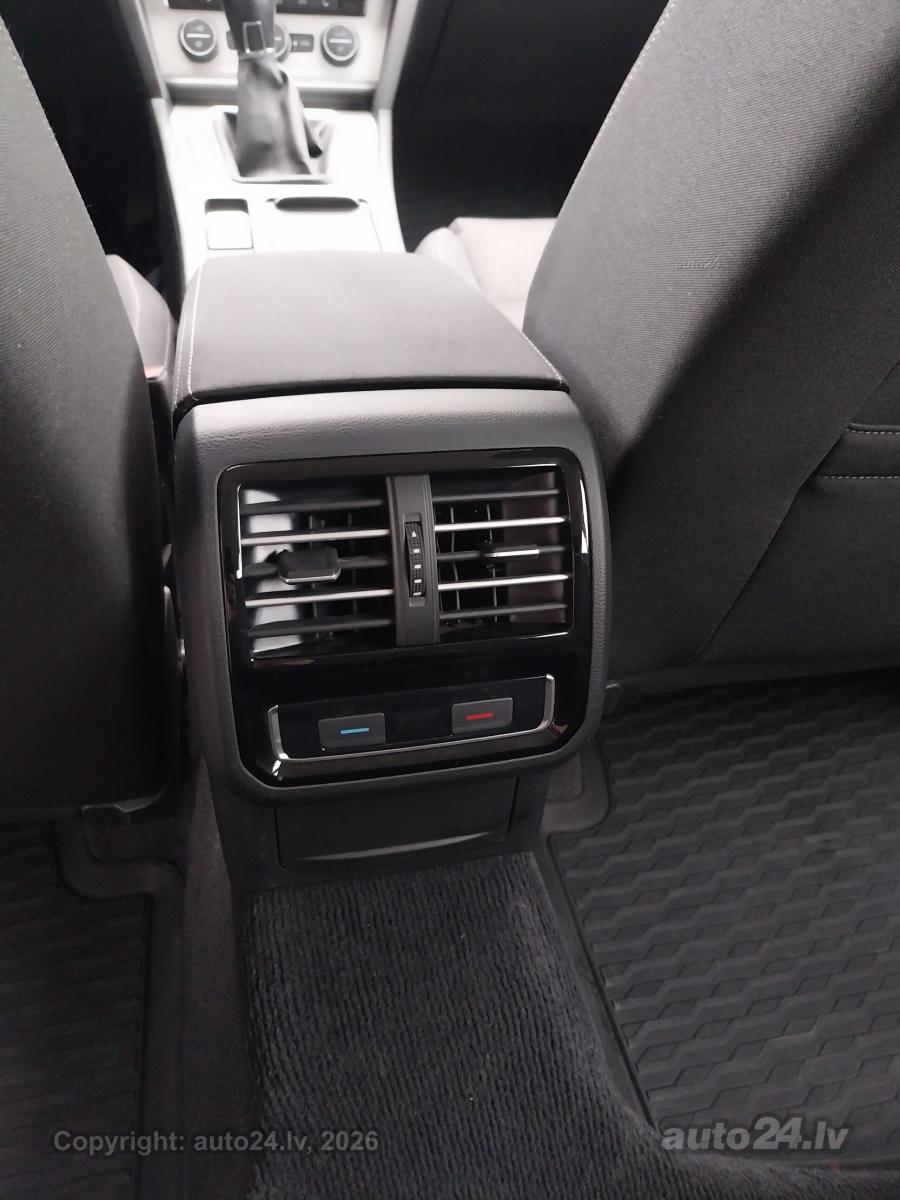 White Volkswagen Passat 2018 in Viljandi, with an engine capacity of 1.60 L and mileage of 132 thousand km for 13900 €, photo 16 on AUTOMOTO.COM.LV
