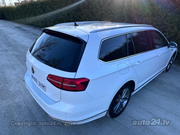 White Volkswagen Passat 2018 in Tallinn, with an engine capacity of 2.00 L and mileage of 236 thousand km for 14900 €, photo 4 on AUTOMOTO.COM.LV