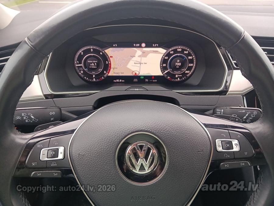 Balts Volkswagen Passat 2018 Tallina, ar dzinēja tilpumu 2.00 L un nobraukumu 252 tūkst. km par 14880 €, foto 12 vietnē AUTOMOTO.COM.LV