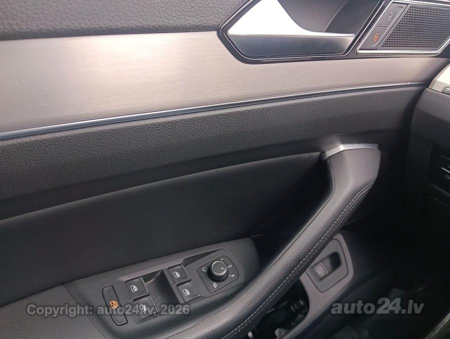 Balts Volkswagen Passat 2018 Tallina, ar dzinēja tilpumu 2.00 L un nobraukumu 252 tūkst. km par 14880 €, foto 16 vietnē AUTOMOTO.COM.LV