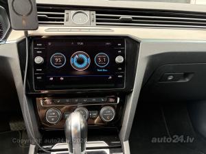 White Volkswagen Passat 2018 in Rapla, with an engine capacity of 2.00 L and mileage of 332 thousand km for 15000 €, photo 10 on AUTOMOTO.COM.LV