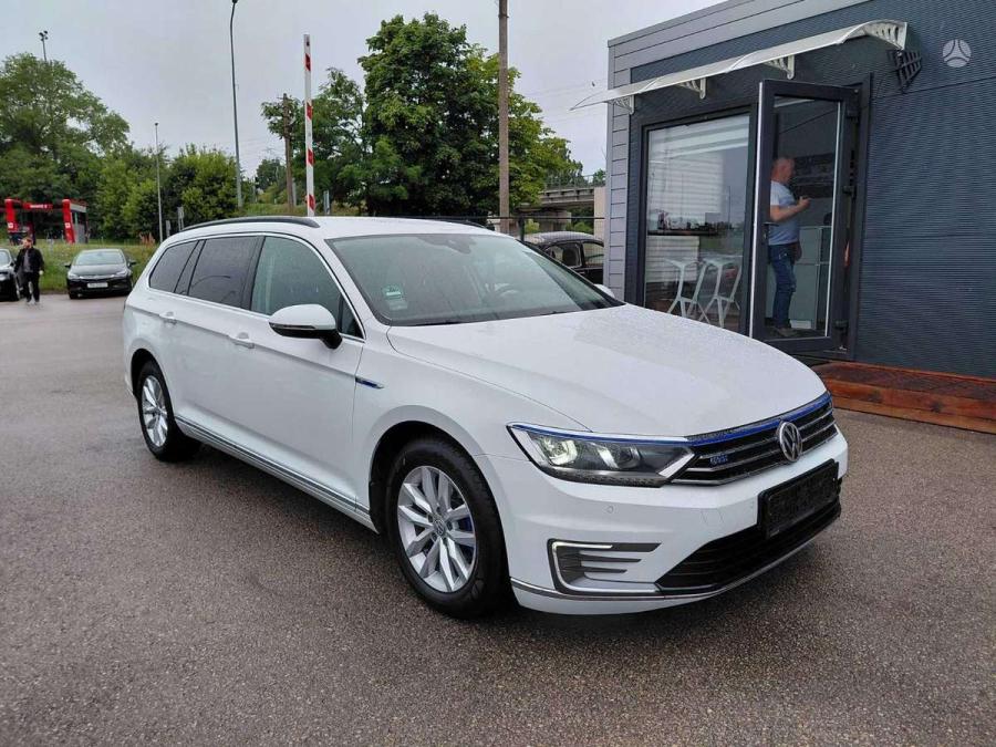 Balts Volkswagen Passat 2018 Klaipėda, ar dzinēja tilpumu 1.40 L un nobraukumu 191 tūkst. km par 11950 €, foto 4 vietnē AUTOMOTO.COM.LV