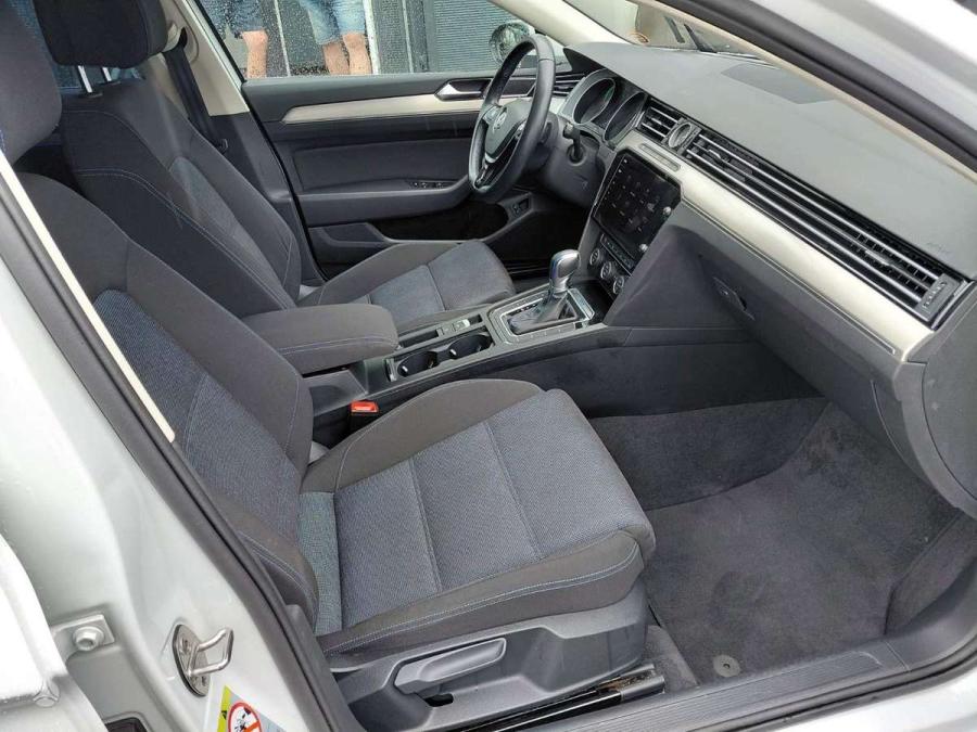 Balts Volkswagen Passat 2018 Klaipėda, ar dzinēja tilpumu 1.40 L un nobraukumu 191 tūkst. km par 11950 €, foto 23 vietnē AUTOMOTO.COM.LV