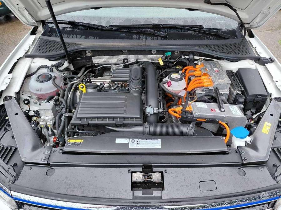 Balts Volkswagen Passat 2018 Klaipėda, ar dzinēja tilpumu 1.40 L un nobraukumu 191 tūkst. km par 11950 €, foto 26 vietnē AUTOMOTO.COM.LV