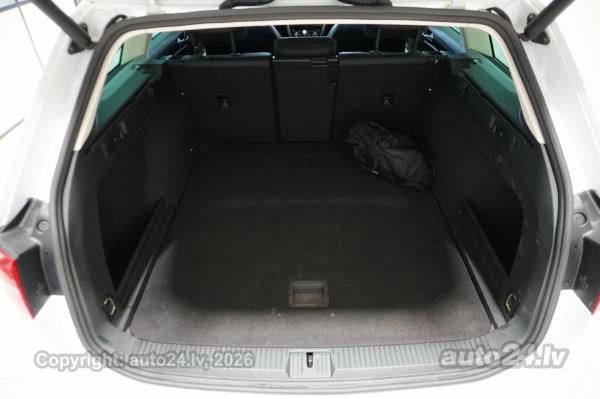 White Volkswagen Passat 2018 in Tallinn, with an engine capacity of 1.40 L and mileage of 148 thousand km for 14500 €, photo 7 on AUTOMOTO.COM.LV