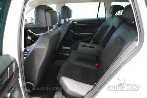 White Volkswagen Passat 2018 in Tallinn, with an engine capacity of 1.40 L and mileage of 148 thousand km for 14500 €, photo 11 on AUTOMOTO.COM.LV
