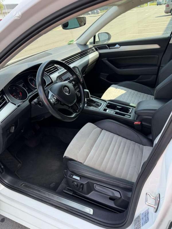Balts Volkswagen Passat 2018 Kauņa, ar dzinēja tilpumu 1.97 L un nobraukumu 298 tūkst. km par 10750 €, foto 8 vietnē AUTOMOTO.COM.LV
