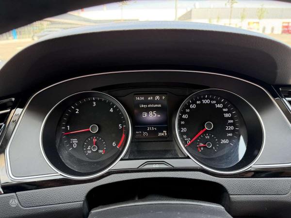 Balts Volkswagen Passat 2018 Kauņa, ar dzinēja tilpumu 1.97 L un nobraukumu 298 tūkst. km par 10750 €, foto 9 vietnē AUTOMOTO.COM.LV