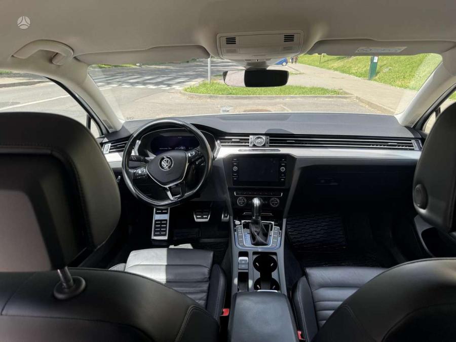 Balts Volkswagen Passat 2018 Viļņa, ar dzinēja tilpumu 1.97 L un nobraukumu 260 tūkst. km par 13300 €, foto 8 vietnē AUTOMOTO.COM.LV
