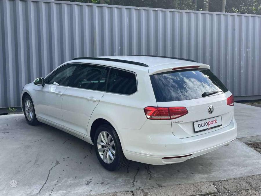 Balts Volkswagen Passat 2018 Viļņa, ar dzinēja tilpumu 1.40 L un nobraukumu 196 tūkst. km par 10000 €, foto 5 vietnē AUTOMOTO.COM.LV