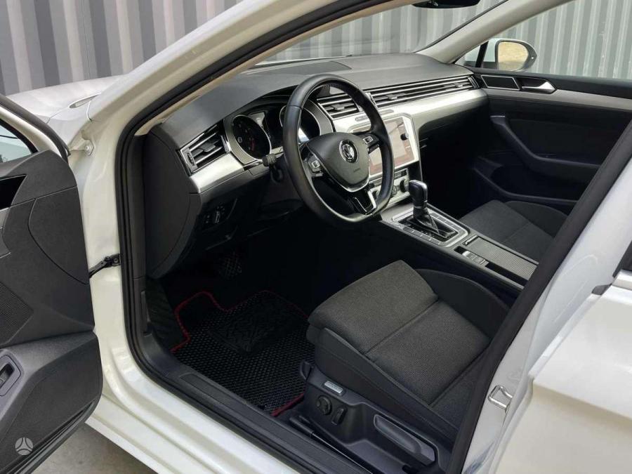 Balts Volkswagen Passat 2018 Viļņa, ar dzinēja tilpumu 1.40 L un nobraukumu 196 tūkst. km par 10000 €, foto 10 vietnē AUTOMOTO.COM.LV