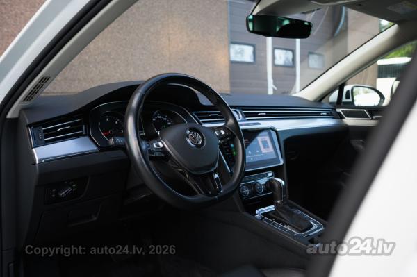 White Volkswagen Passat 2018 in Tallinn, with an engine capacity of 2.00 L and mileage of 208 thousand km for 15000 €, photo 11 on AUTOMOTO.COM.LV