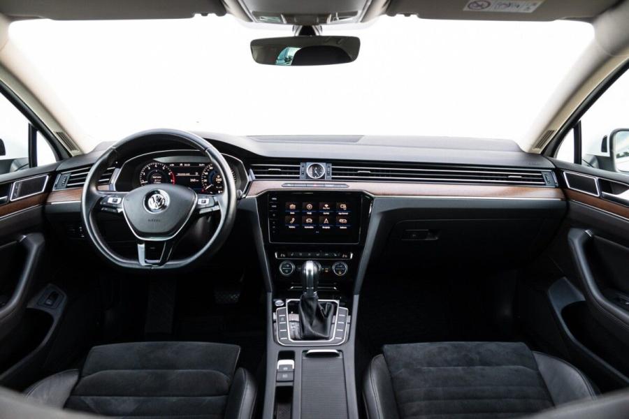 Balts Volkswagen Passat 2018 Rīga, ar dzinēja tilpumu 1.80 L un nobraukumu 83 tūkst. km par 13950 €, foto 11 vietnē AUTOMOTO.COM.LV