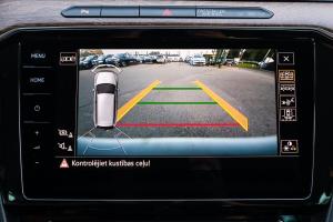 Balts Volkswagen Passat 2018 Rīga, ar dzinēja tilpumu 1.80 L un nobraukumu 83 tūkst. km par 13950 €, foto 19 vietnē AUTOMOTO.COM.LV
