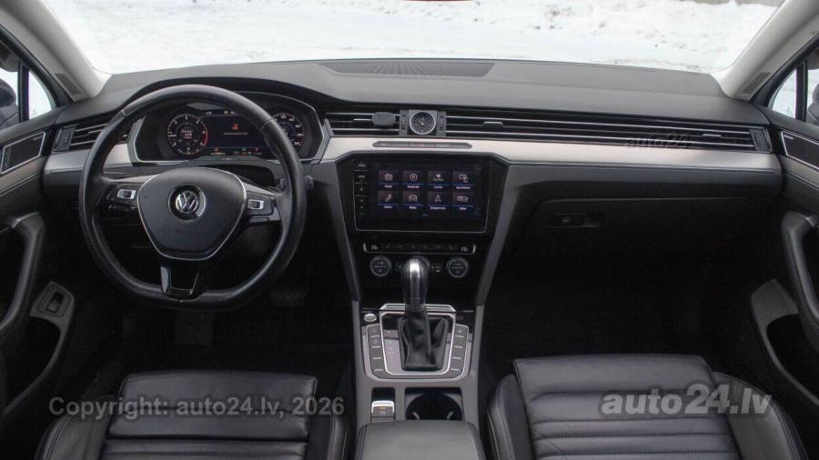 White Volkswagen Passat 2019 in Tallinn, with an engine capacity of 2.00 L and mileage of 250 thousand km for 17000 €, photo 6 on AUTOMOTO.COM.LV