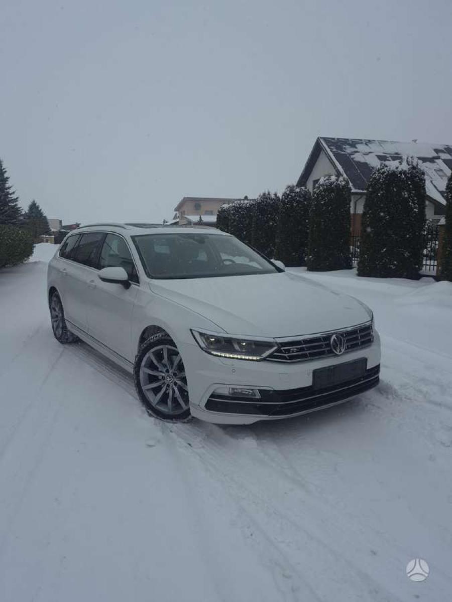 White Volkswagen Passat 2019 in Siauliai, with an engine capacity of 1.97 L and mileage of 302 thousand km for 12200 €, photo 1 on AUTOMOTO.COM.LV