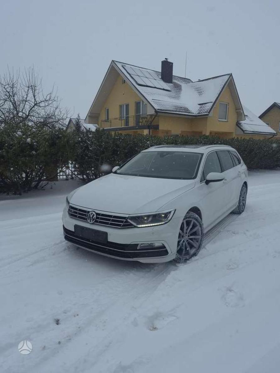White Volkswagen Passat 2019 in Siauliai, with an engine capacity of 1.97 L and mileage of 302 thousand km for 12200 €, photo 2 on AUTOMOTO.COM.LV