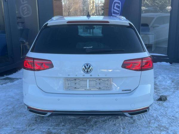 Balts Volkswagen Passat 2019 Kauņa, ar dzinēja tilpumu 2.00 L un nobraukumu 174 tūkst. km par 17950 €, foto 4 vietnē AUTOMOTO.COM.LV