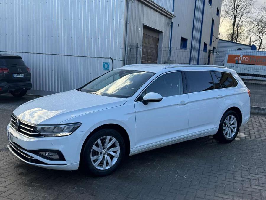 Balts Volkswagen Passat 2019 Tauragė, ar dzinēja tilpumu 1.97 L un nobraukumu 273 tūkst. km par 9950 €, foto 1 vietnē AUTOMOTO.COM.LV