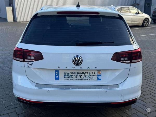 White Volkswagen Passat 2019 in Taurage, with an engine capacity of 1.97 L and mileage of 273 thousand km for 9950 €, photo 4 on AUTOMOTO.COM.LV
