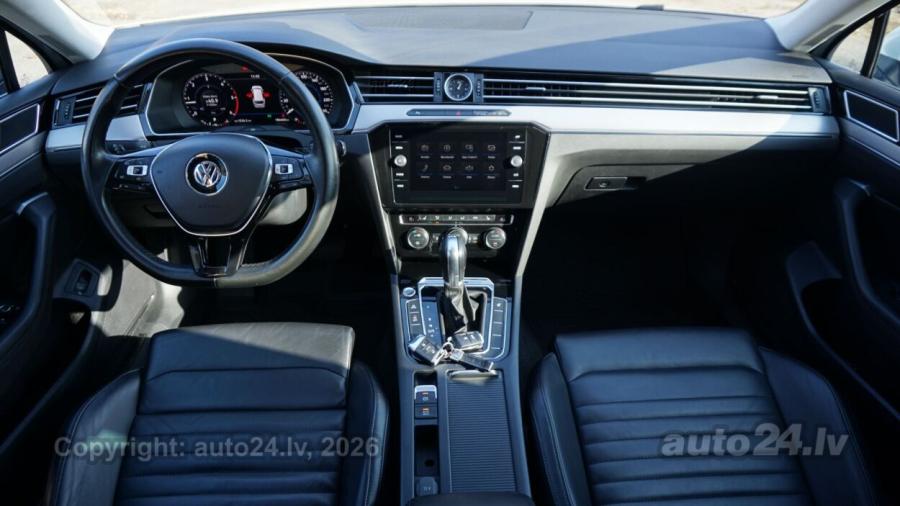 Balts Volkswagen Passat 2019 Tallina, ar dzinēja tilpumu 2.00 L un nobraukumu 187 tūkst. km par 18800 €, foto 13 vietnē AUTOMOTO.COM.LV