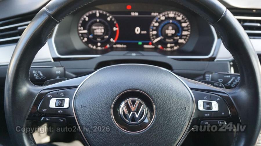 Balts Volkswagen Passat 2019 Tallina, ar dzinēja tilpumu 2.00 L un nobraukumu 187 tūkst. km par 18800 €, foto 16 vietnē AUTOMOTO.COM.LV