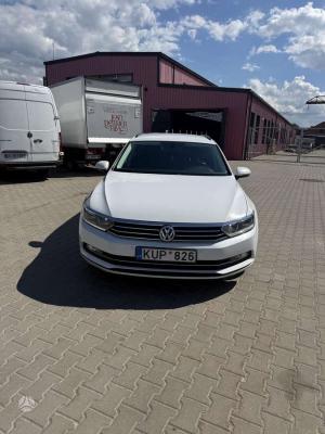 White Volkswagen Passat 2019 in Kaunas, with an engine capacity of 1.50 L and mileage of 376 thousand km for 7500 €, photo 3 on AUTOMOTO.COM.LV