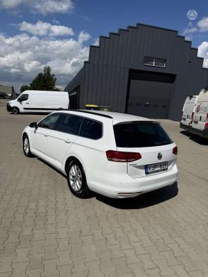 White Volkswagen Passat 2019 in Kaunas, with an engine capacity of 1.50 L and mileage of 376 thousand km for 7500 €, photo 8 on AUTOMOTO.COM.LV
