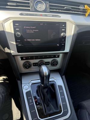 White Volkswagen Passat 2019 in Kaunas, with an engine capacity of 1.50 L and mileage of 376 thousand km for 7500 €, photo 14 on AUTOMOTO.COM.LV